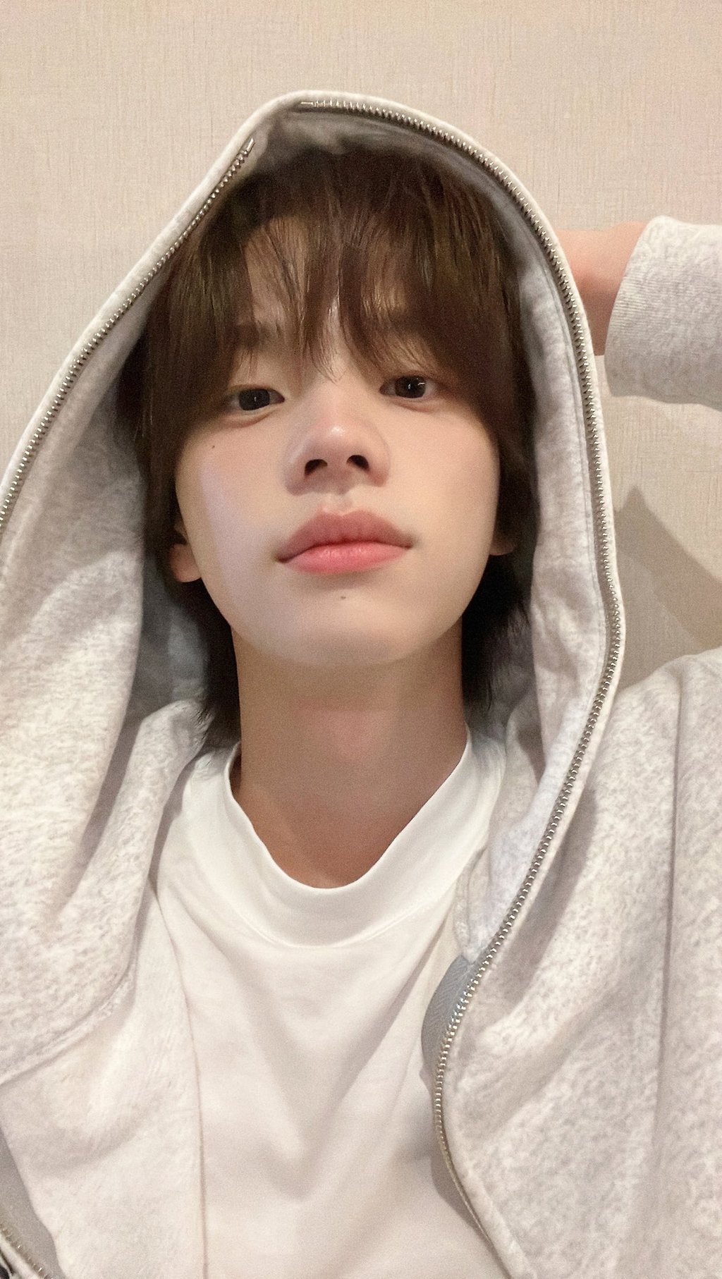 Tws 플디가 작정하고 일낸듯한 신인남돌 투어스 신유x도훈의 비주얼 Daum 카페