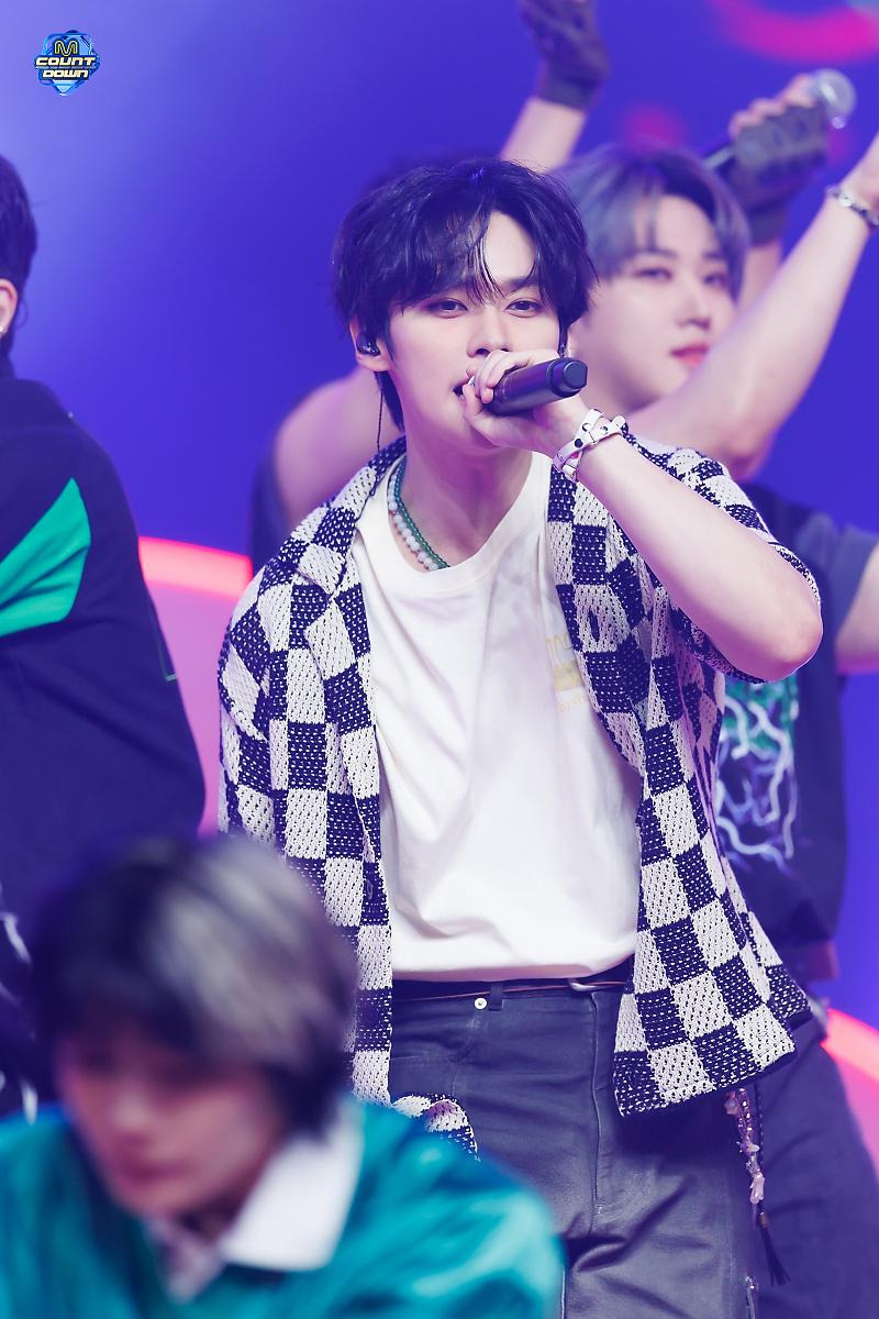 우리노 😽 240808 Mcountdown 현장 포토 리노 Daum 카페