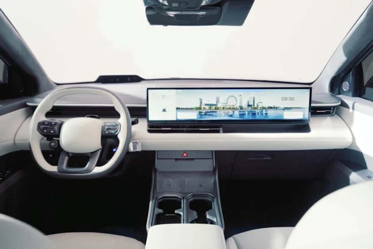 "실내 바꾼 현대차 SUV" 주행거리는 무려 722km