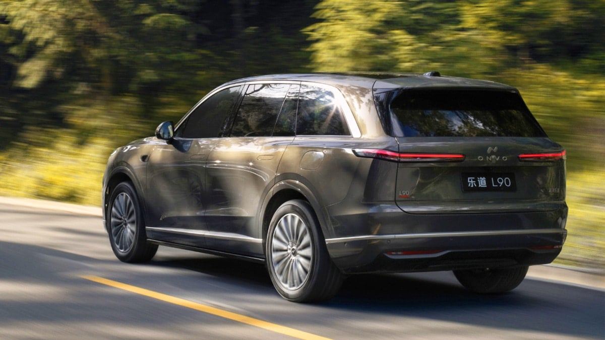 "이게 3천만 원대?"에어 서스펜션 기본인 SUV 등장