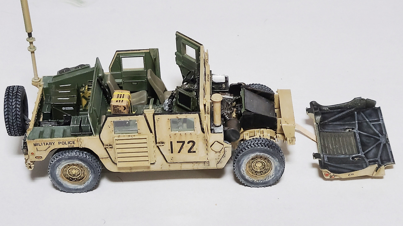 M1114 험비