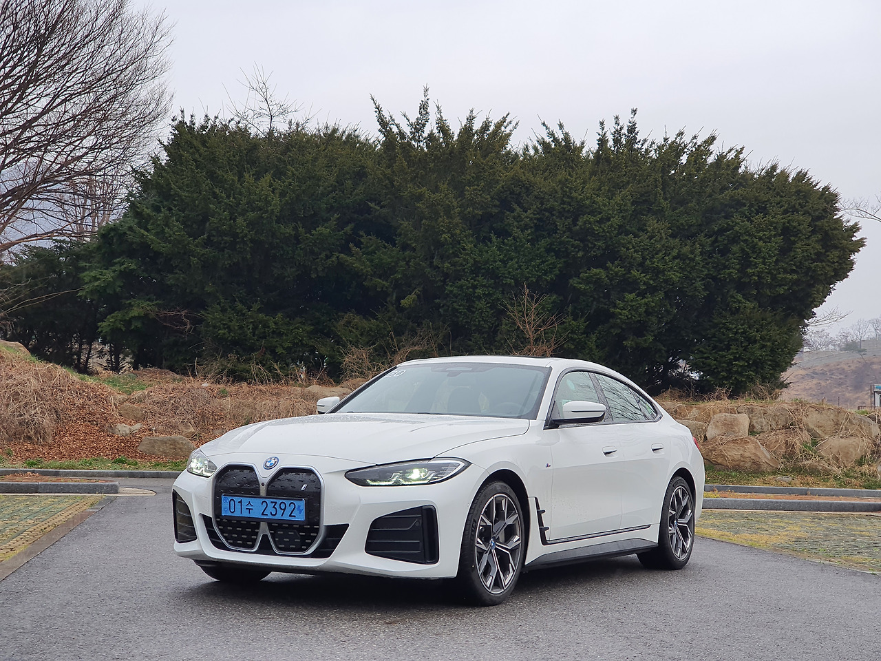 [시승기]BMW가 그린 전기쿠페의 미래 'BWM i4'