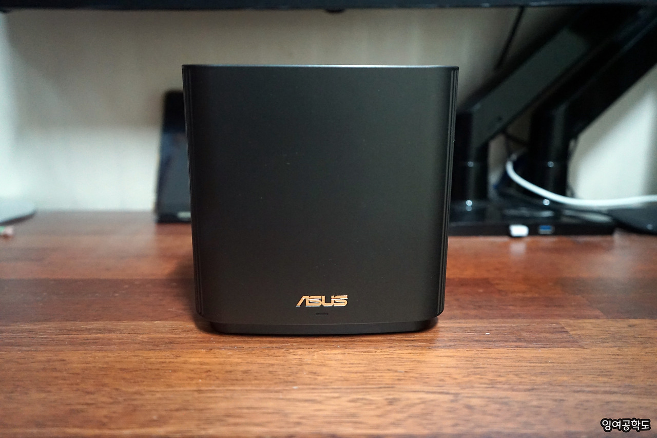 ASUS ZenWiFi XT8 가볍게 살펴보기