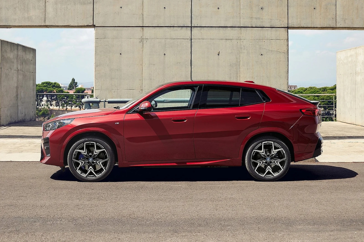 "478km 주행 가능" BMW ix2 eDrive20