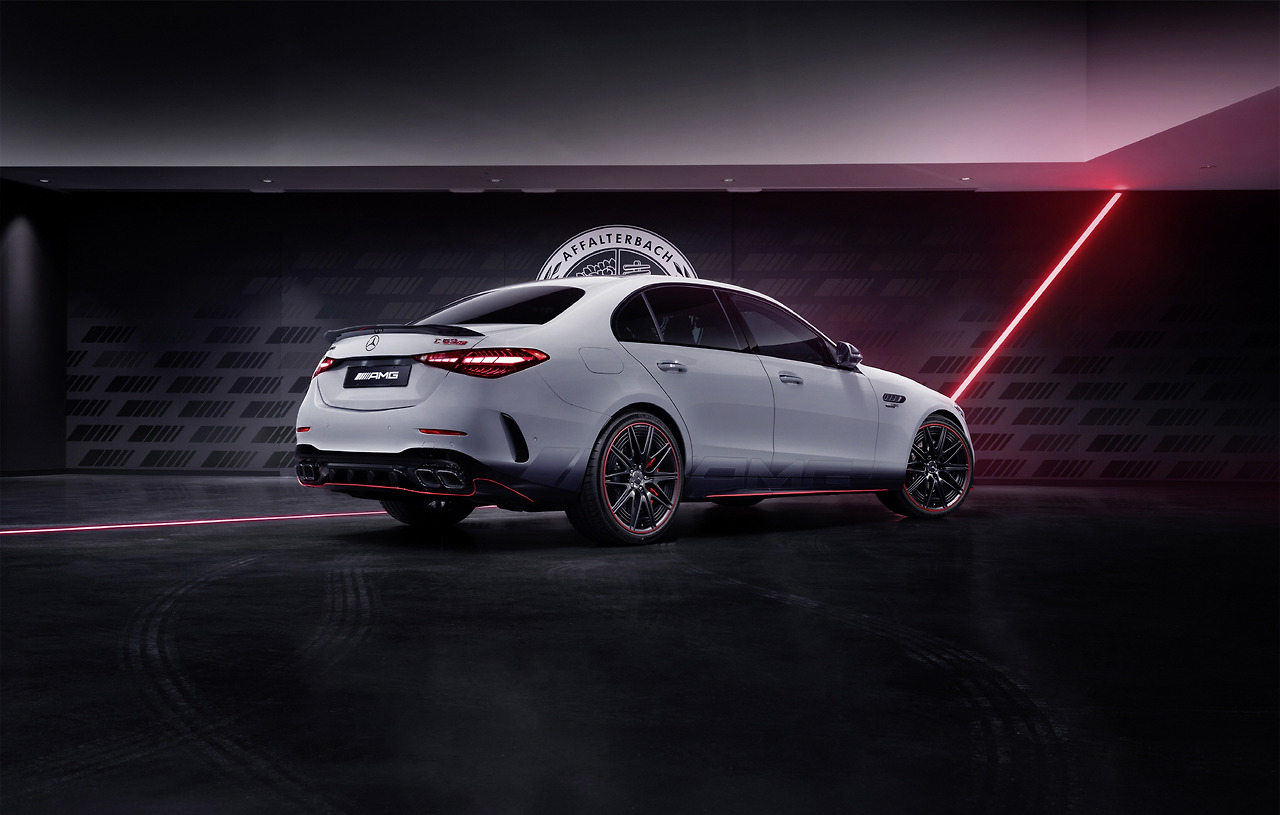 메르세데스-AMG C63S E퍼포먼스F1 Edition