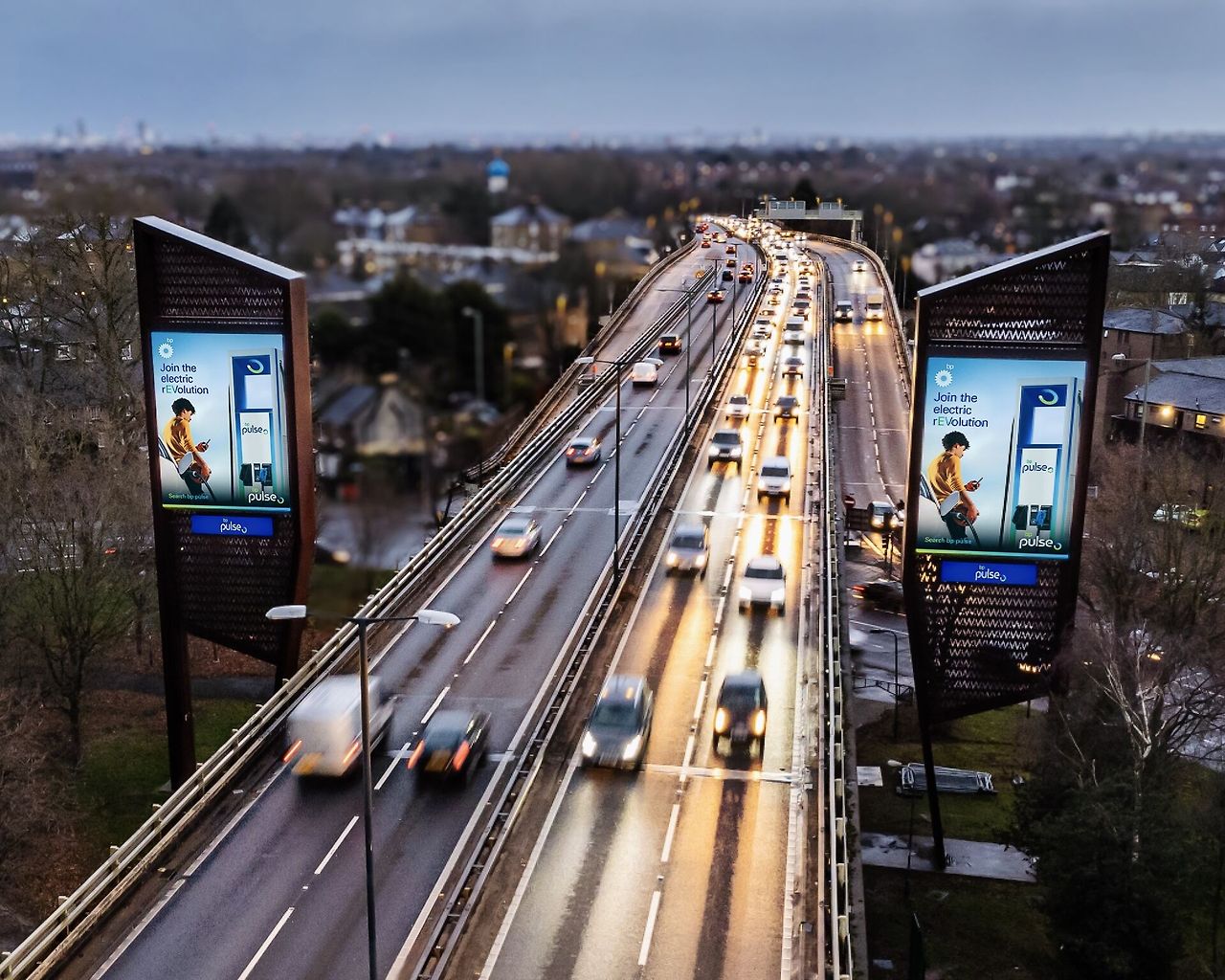 Roadside screen, UK
