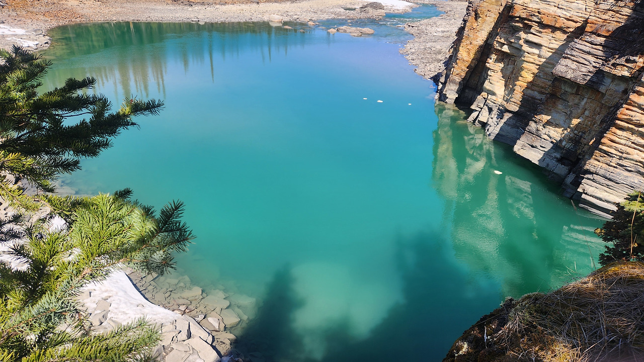재스퍼 국립공원의 아싸바스카 폭포