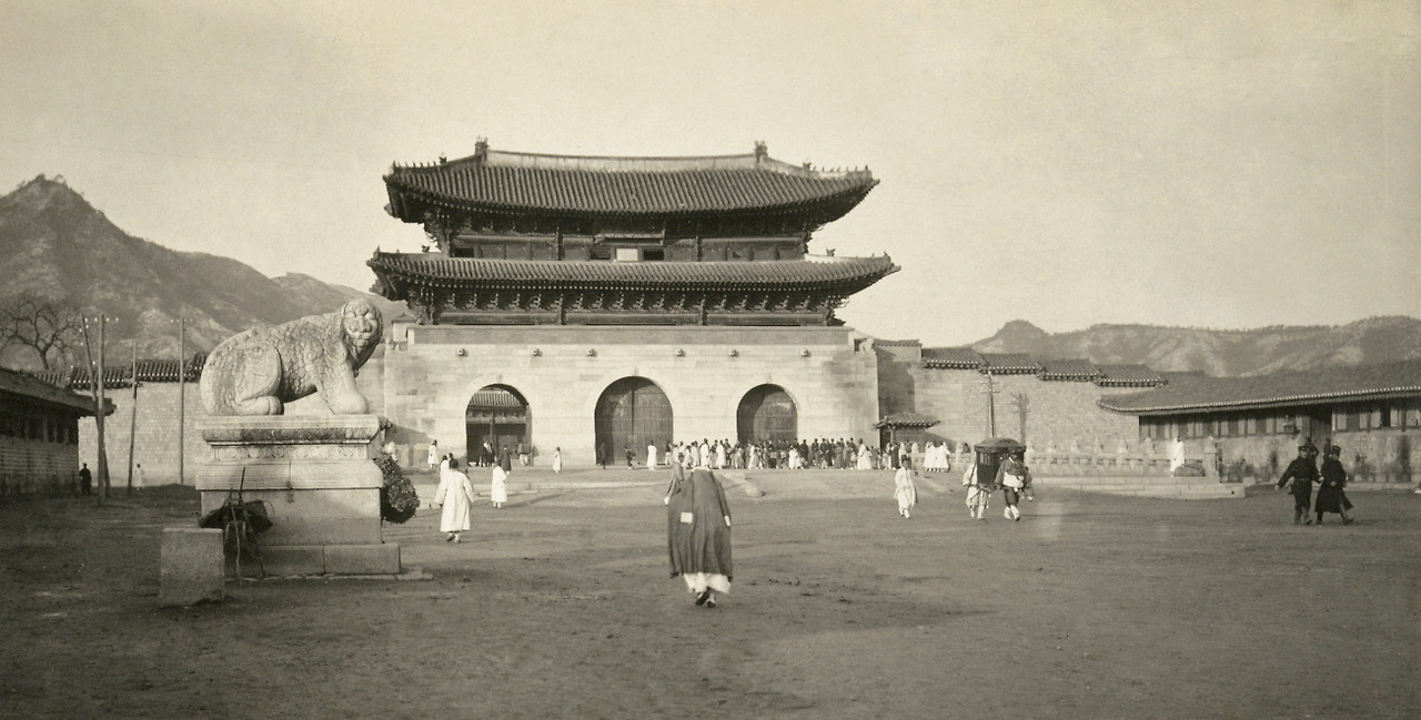 광화문과 중앙청, 그리고 광화문 광장