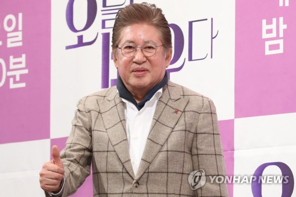 하정우가 '늦둥이 동생'에게 선물한 '억대 명품차'