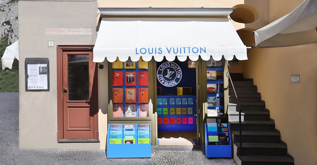 LOUIS VUITTON POP-UP BOOKSTORE