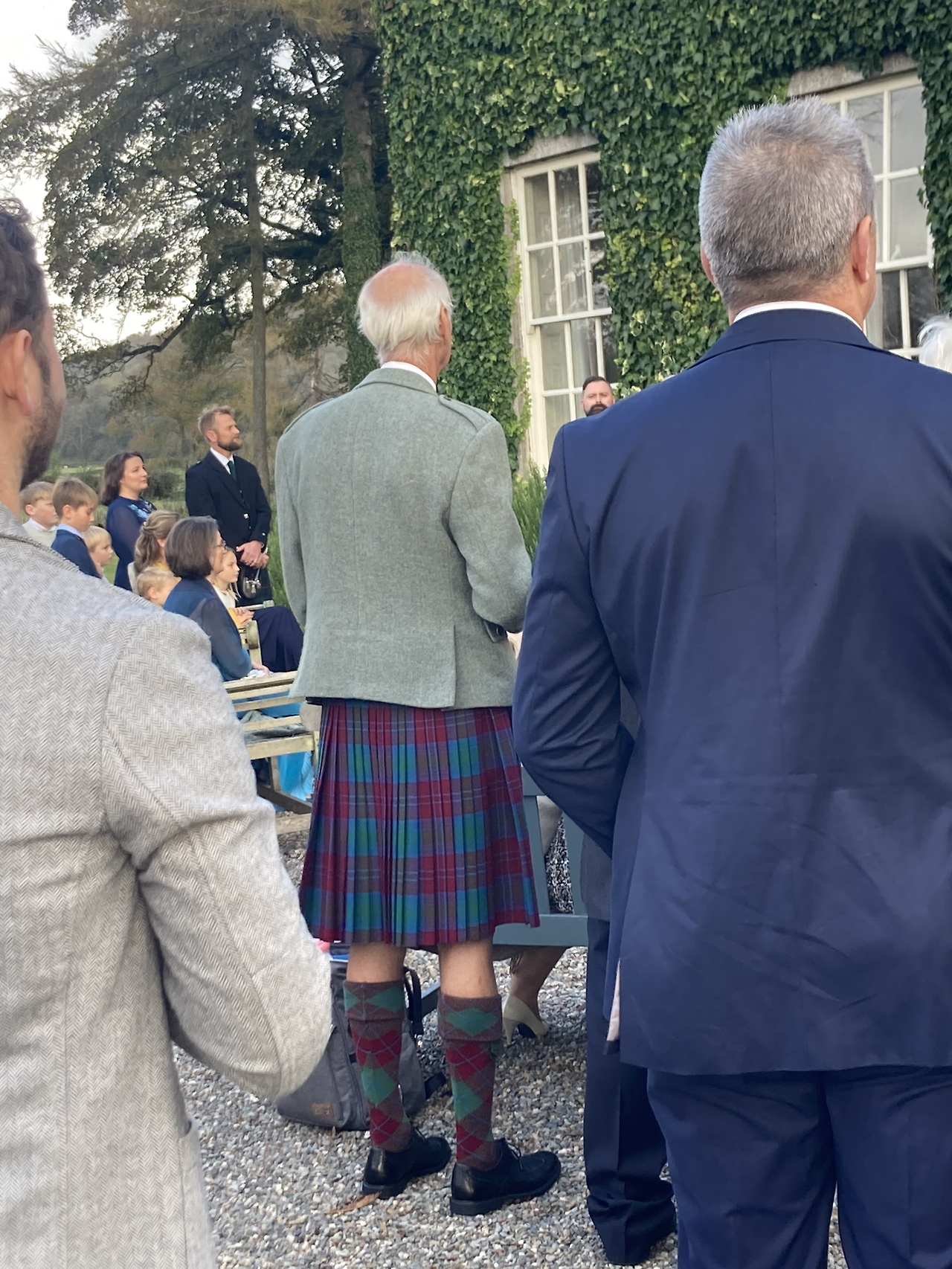 남자가 치마 입는 결혼식