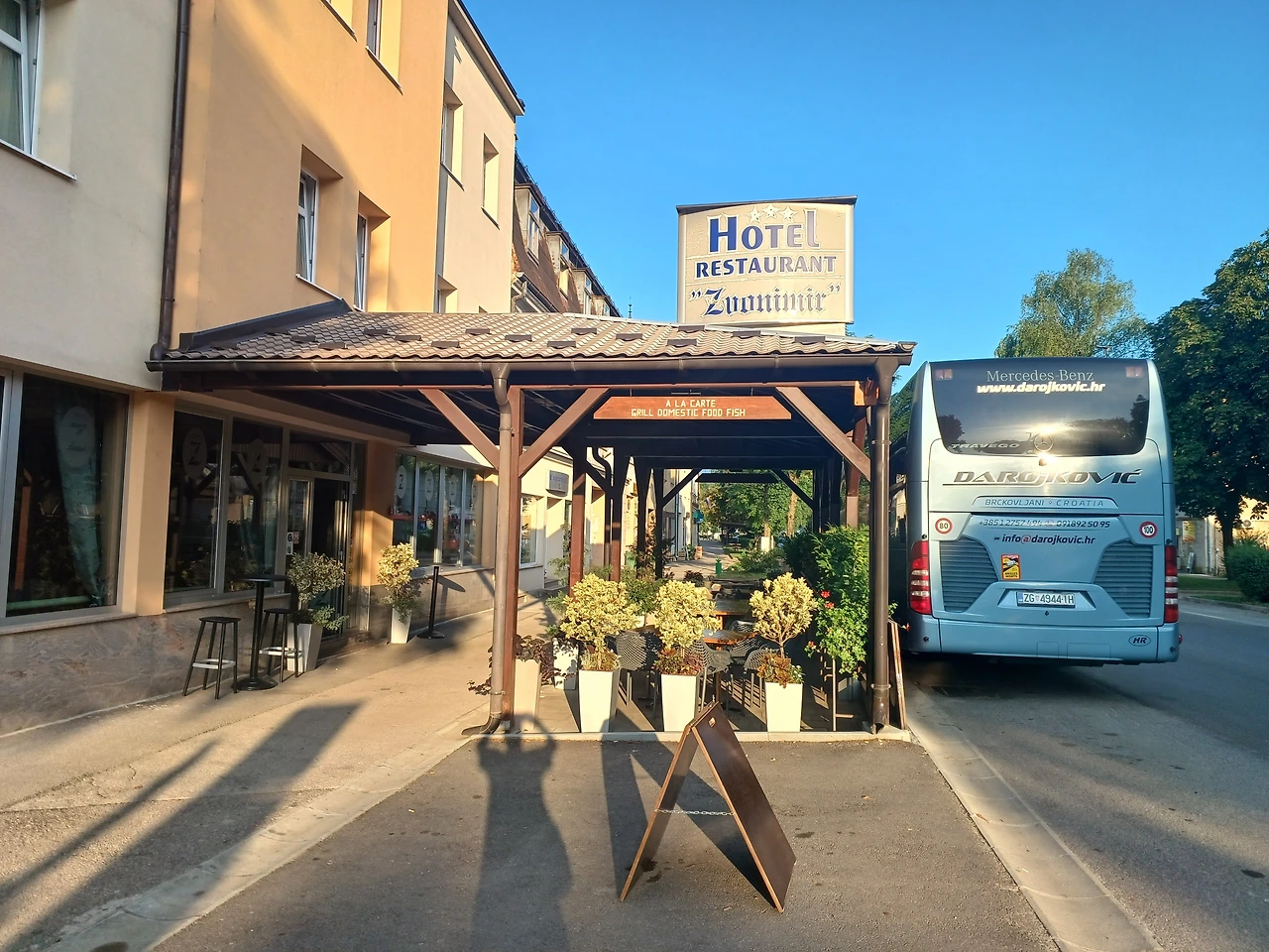Hotel zvonimir(Otocac-Croatia)