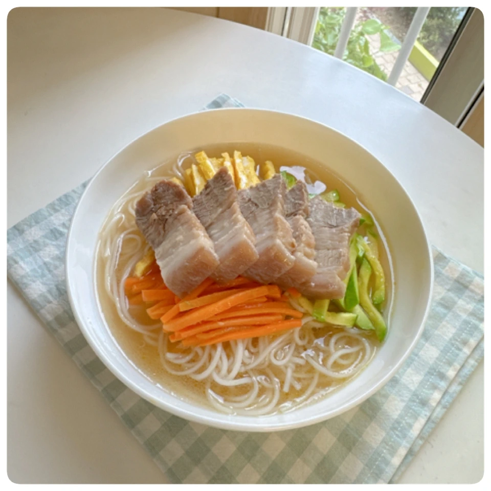 07화 돼지고기 수육과 고기국수