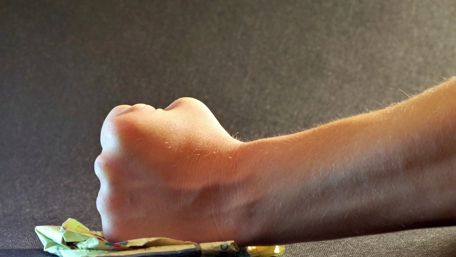 14화 14일. 세상은 늘 예측을 배반한다.