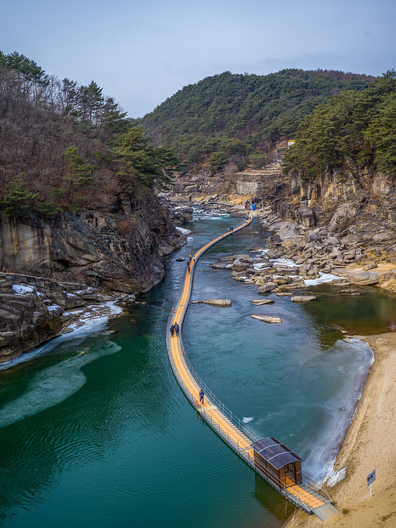 봄이 오기전 꼭 가야하는 트레킹 코스 한탄강 물윗길