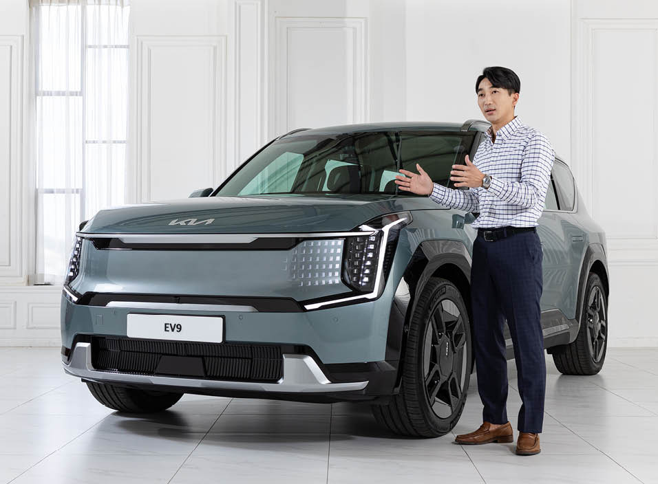 기아 EV9, 전동화 SUV의 새로운 가능성을 열다
