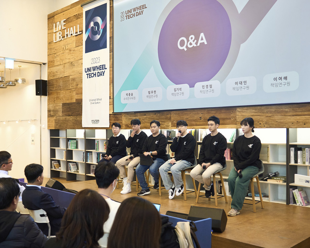 새로운 구동 시스템을 공개하다 유니휠 테크데이