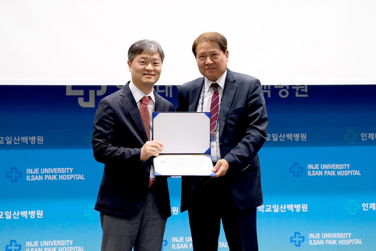 무지외반증 · 척추 질환 최신 치료법 소개