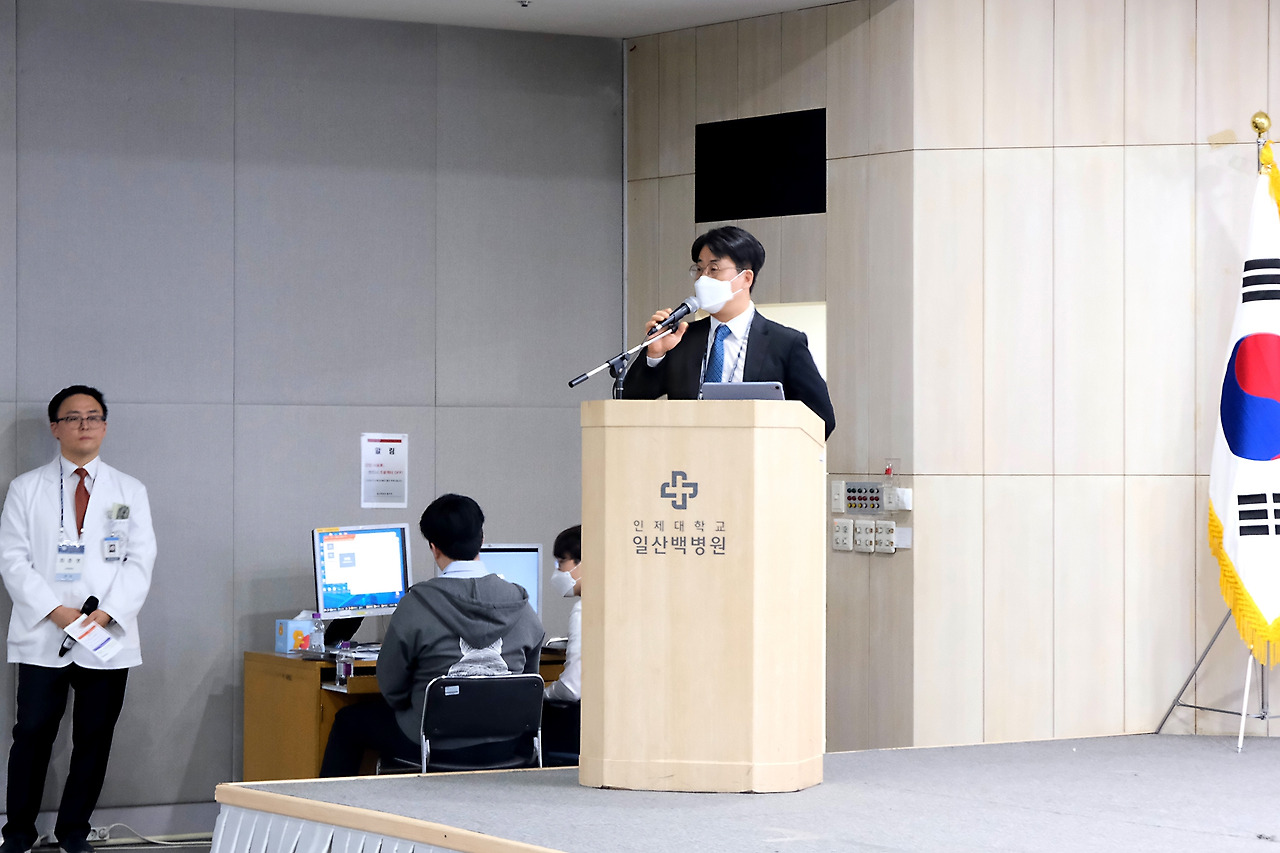 무지외반증 · 척추 질환 최신 치료법 소개