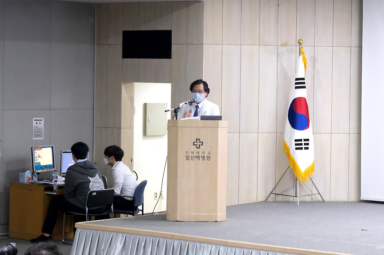 무지외반증 · 척추 질환 최신 치료법 소개