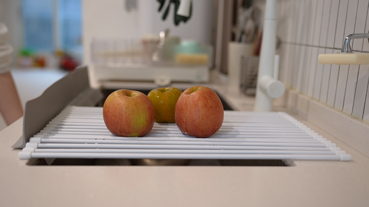 다이소 압축봉을 활용한 틈새 수납 정리 꿀팁 주방과 욕실 틈새 수납하는 방법 주방정리 주방수납 욕실수납 욕실 수납장 정리 네이버 블로그