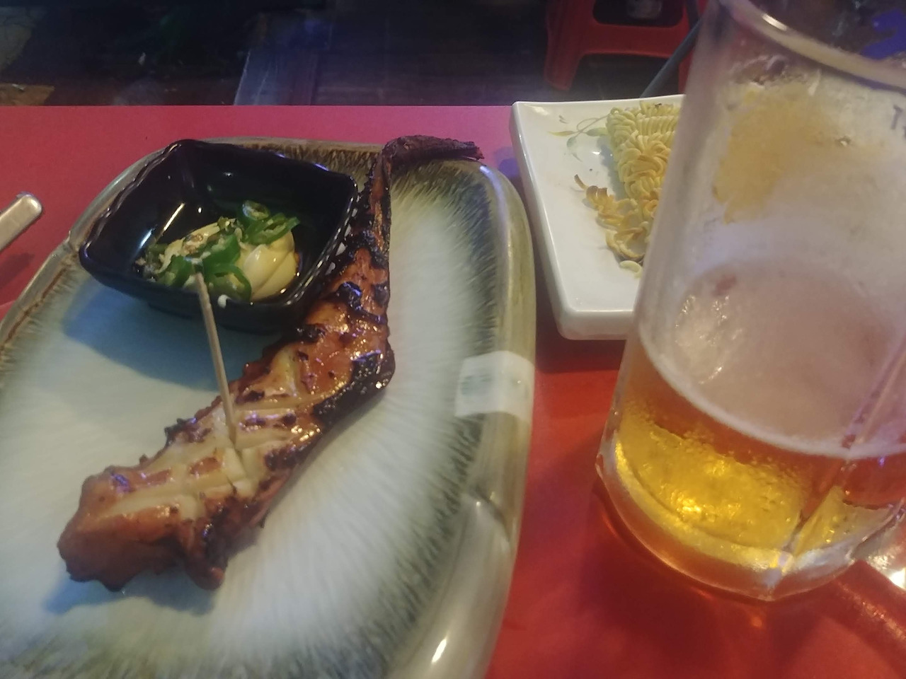 혼술 단골이 되어 서비스받는 1인 손님