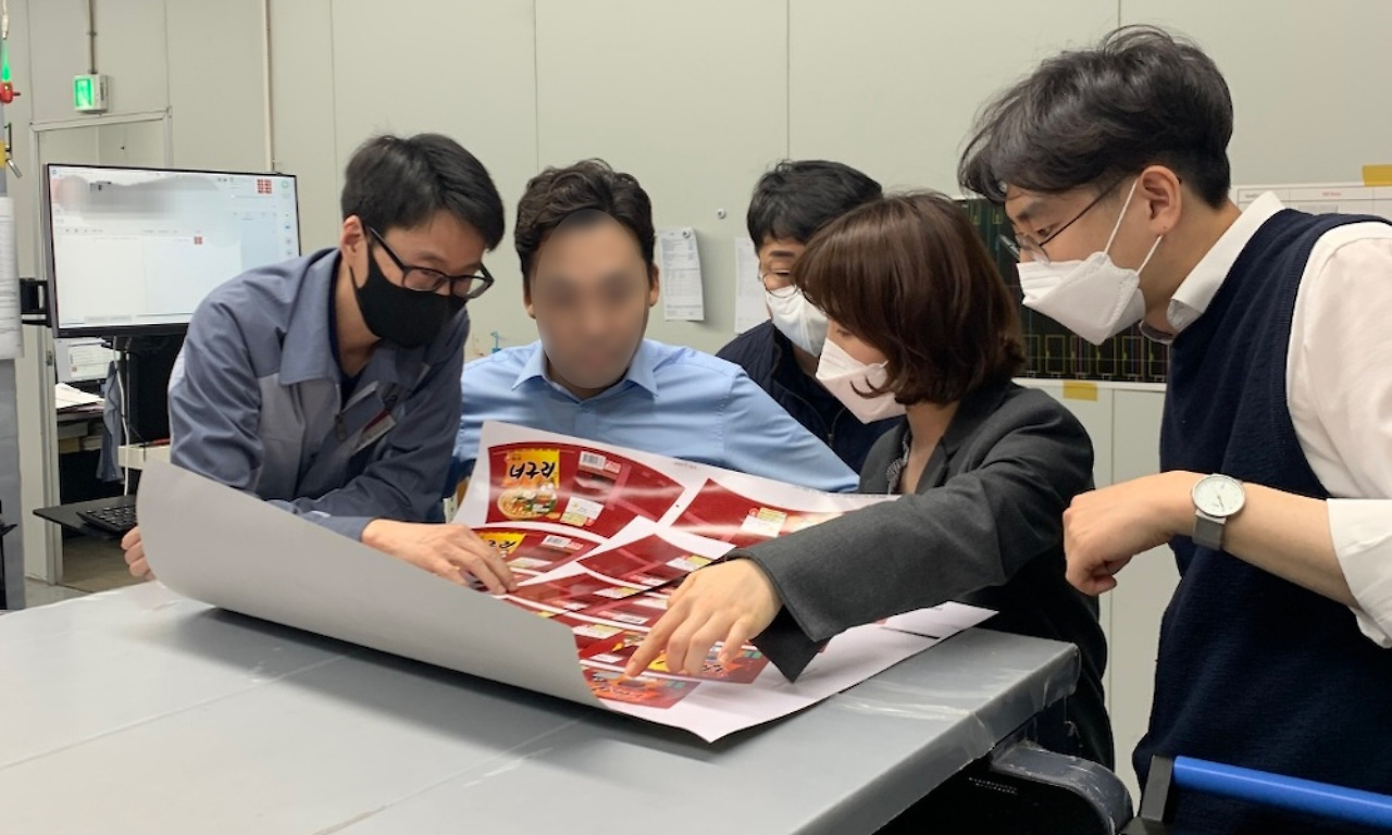 B2B 유통에 주력하던 농심은 왜 '농심몰'을 열었을까