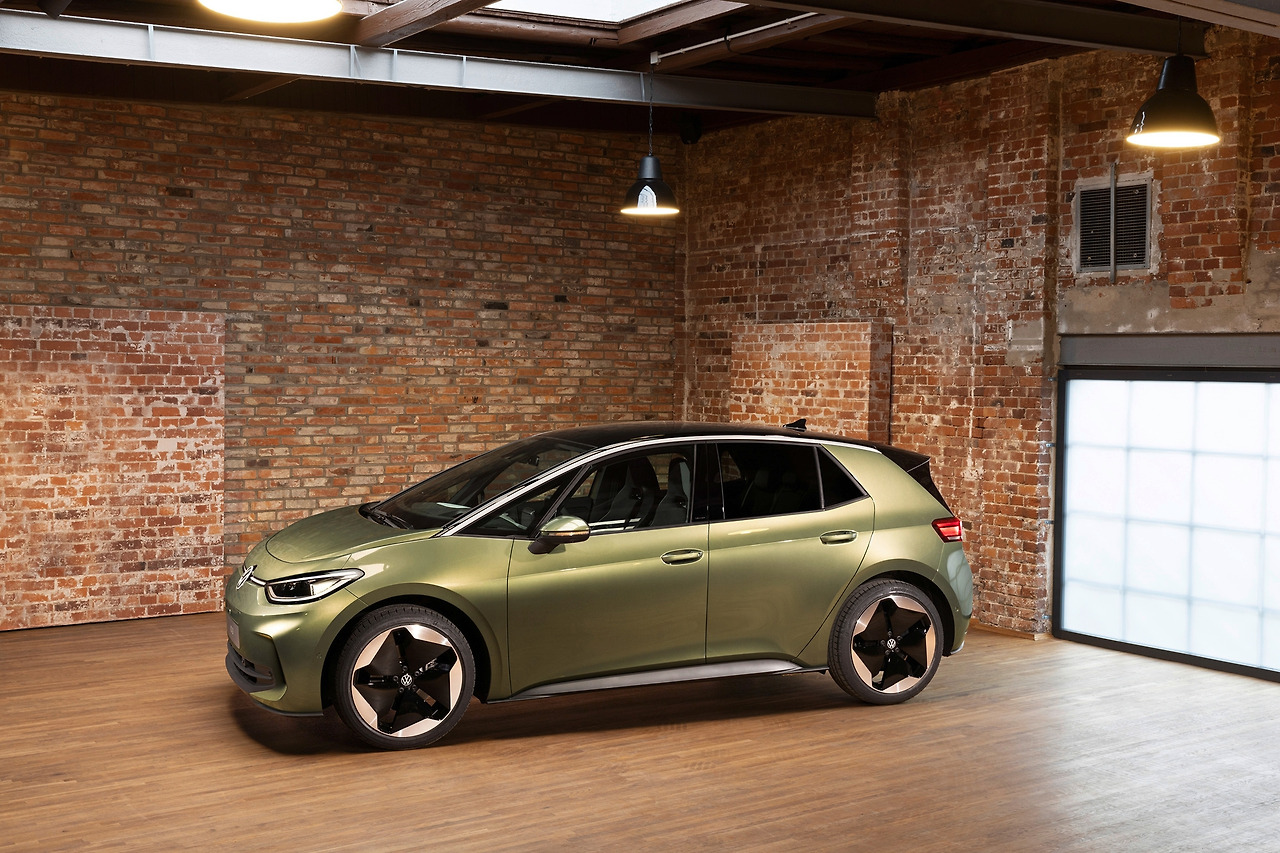 현대 코나 일렉트릭 2세대 vs. VW ID.3 F/L