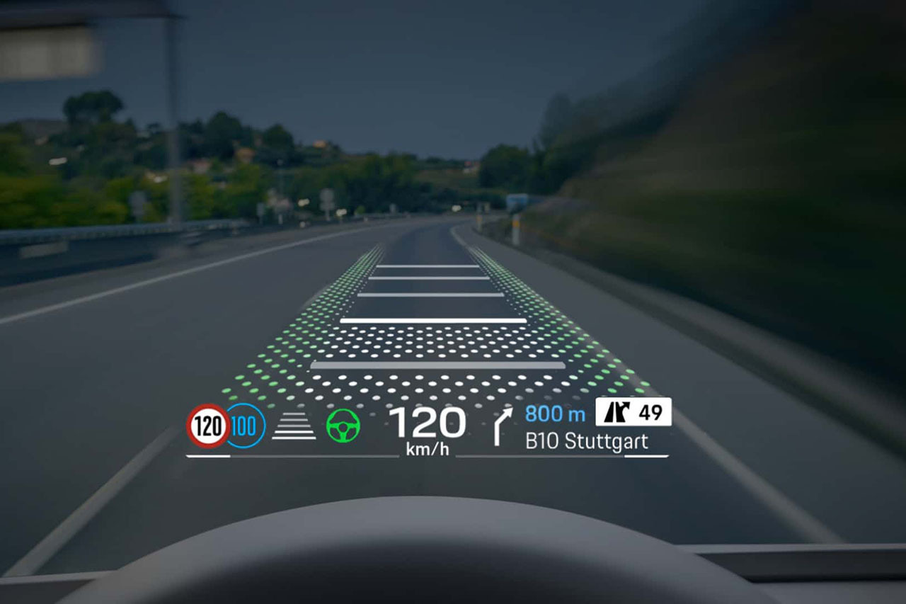 "87인치 HUD 적용" 포르쉐 마칸 EV 실내 공개