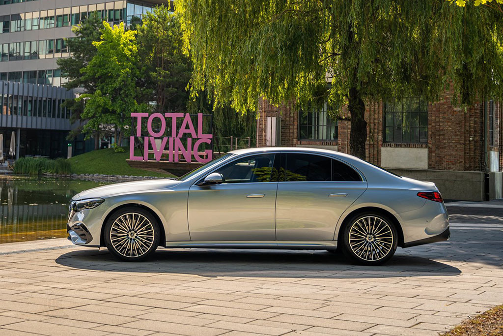 "연두 번호판 필수야?" 신형 E클래스 이 모델은 면제