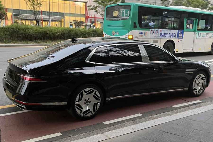 “이걸 택시로 쓰네” G90 리무진, 요금 장난 아니네