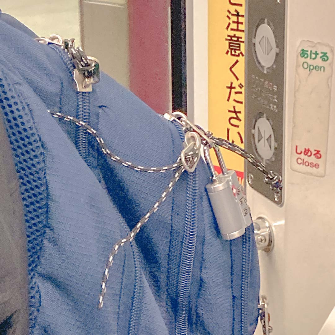 여행자를 위한 가방 첫 샘플모형