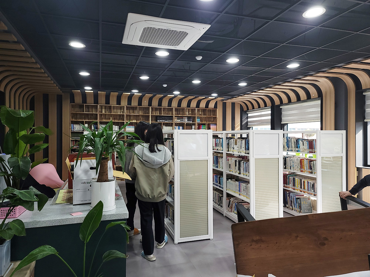 카페같은 요즘 학교 도서관