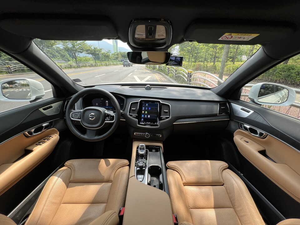 볼보 S90 vs XC90 세단이냐 SUV냐?