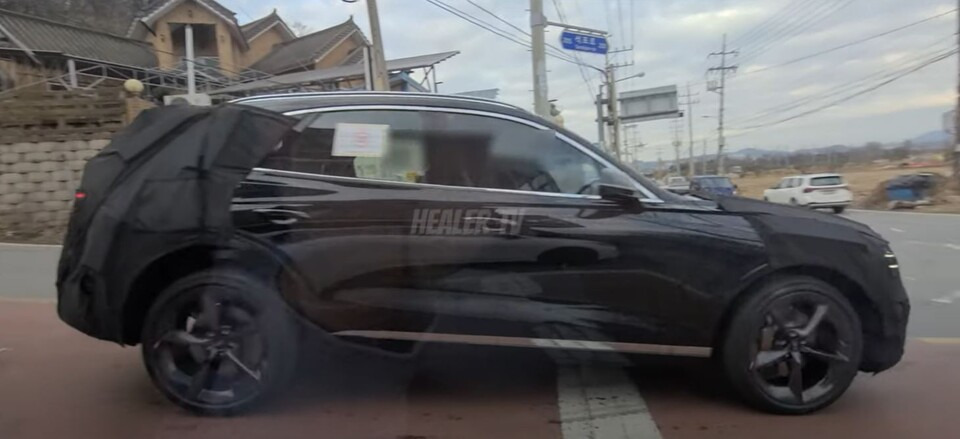 새롭게 포착된 신형 Gv70 실내 이렇게 나오나
