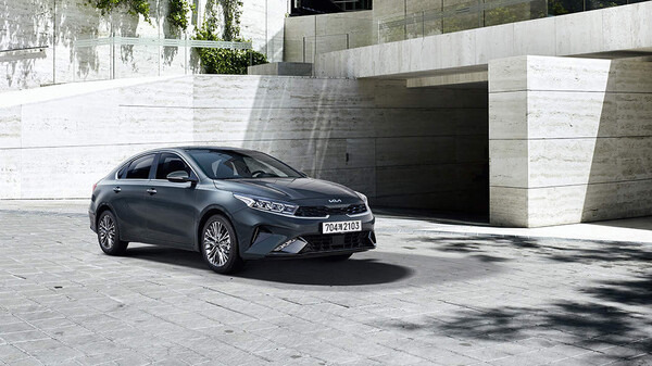 기아자동차 2024 K3 출시, "1,825만 원부터"