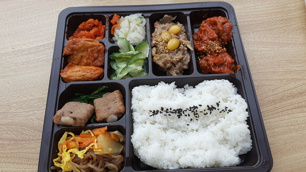 혼밥의 즐거움36 혜자로운 도시락