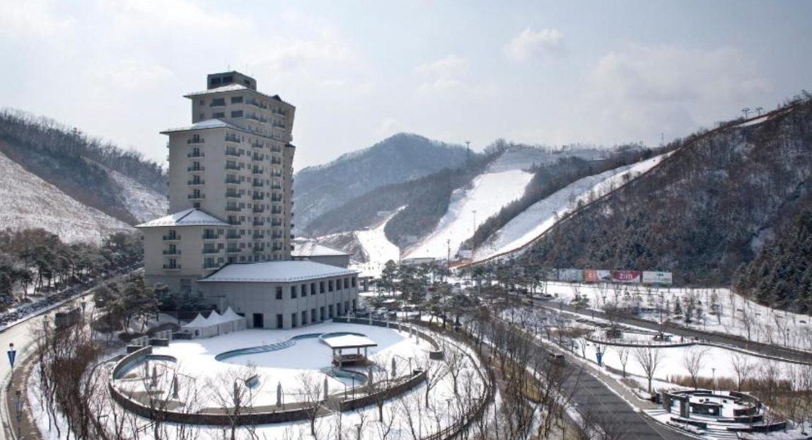 겨울에 안 가면 서운한 스키장 리조트 5곳