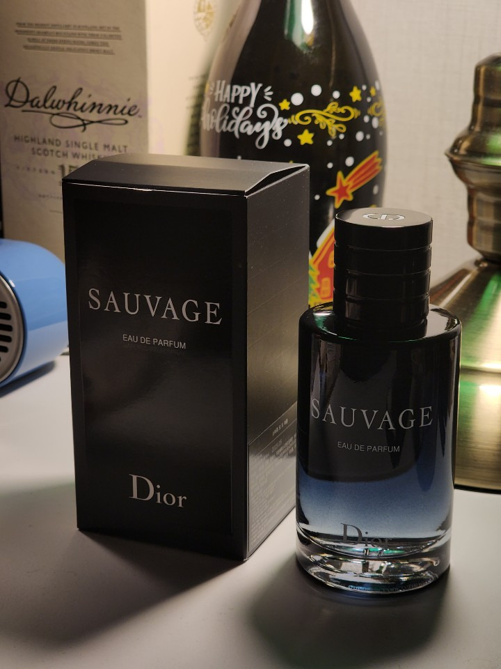 향수 디올 소바쥬 오드퍼퓸 Dior Sauvage Eau De Parfum 디올 향수 남자향수 추천 디올 남자