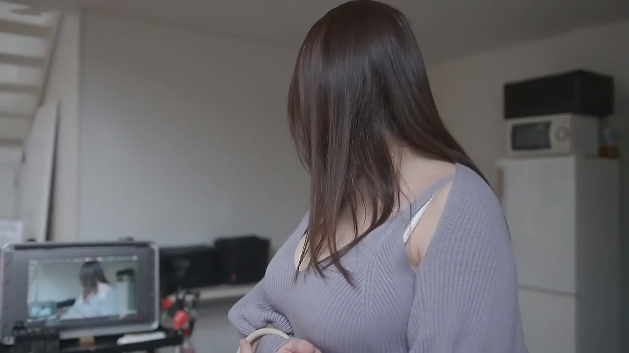 하나부치 나츠 (Natsu Hanabuchi, 花渕なつ)