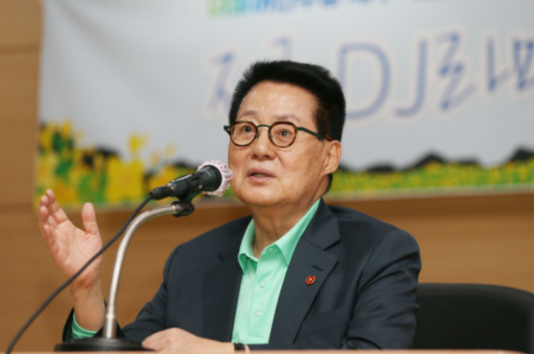 박지원 의원 프로필 나이 국회의원 국정원장 재산 득표율 눈 부인 고향 학력