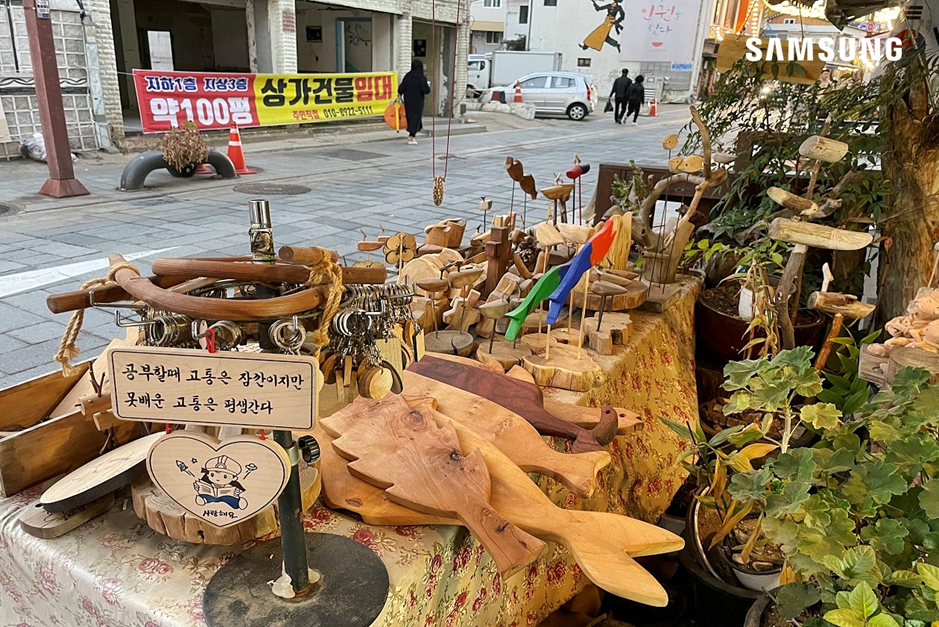 손끝에서 작품을 만들어 내는 예술가의 Feel을 느끼고 싶다면 수원 가볼 만한 곳 Feat 수원 데이트 코스