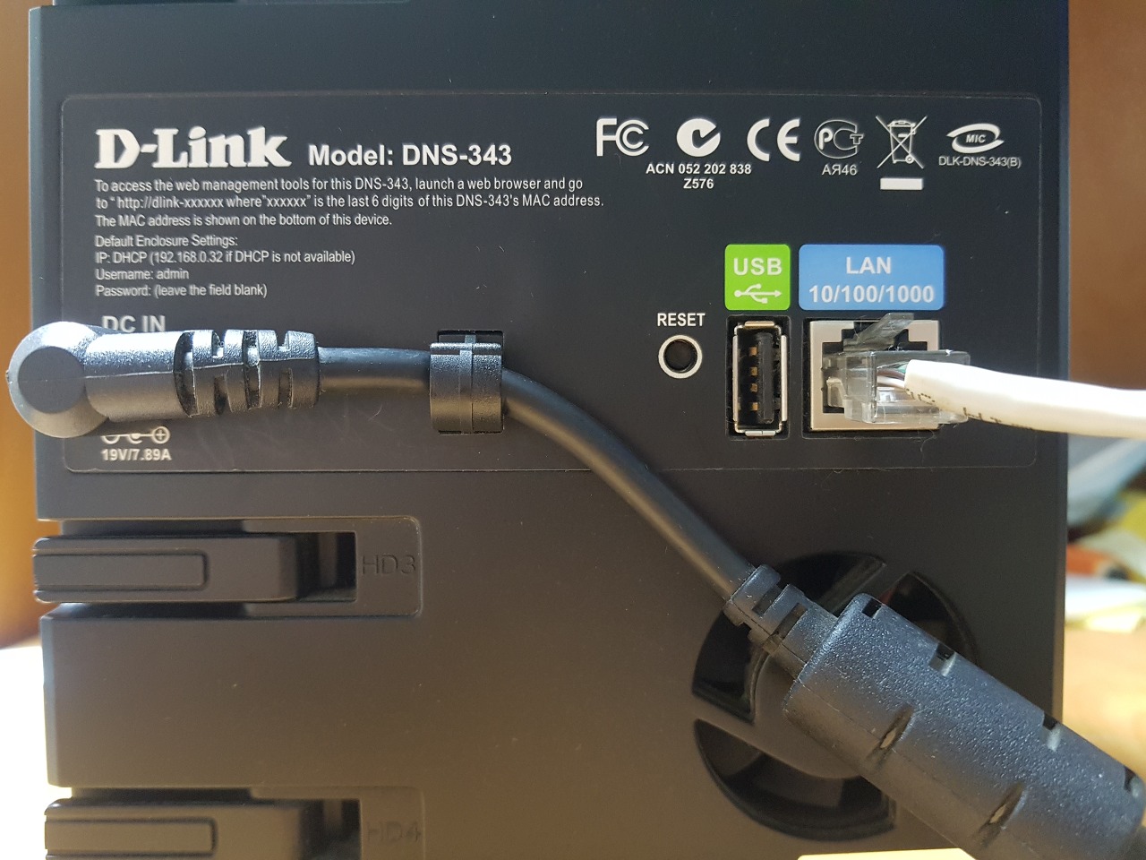 구차니의 잡동사니 모음 :: d-link DNS-343