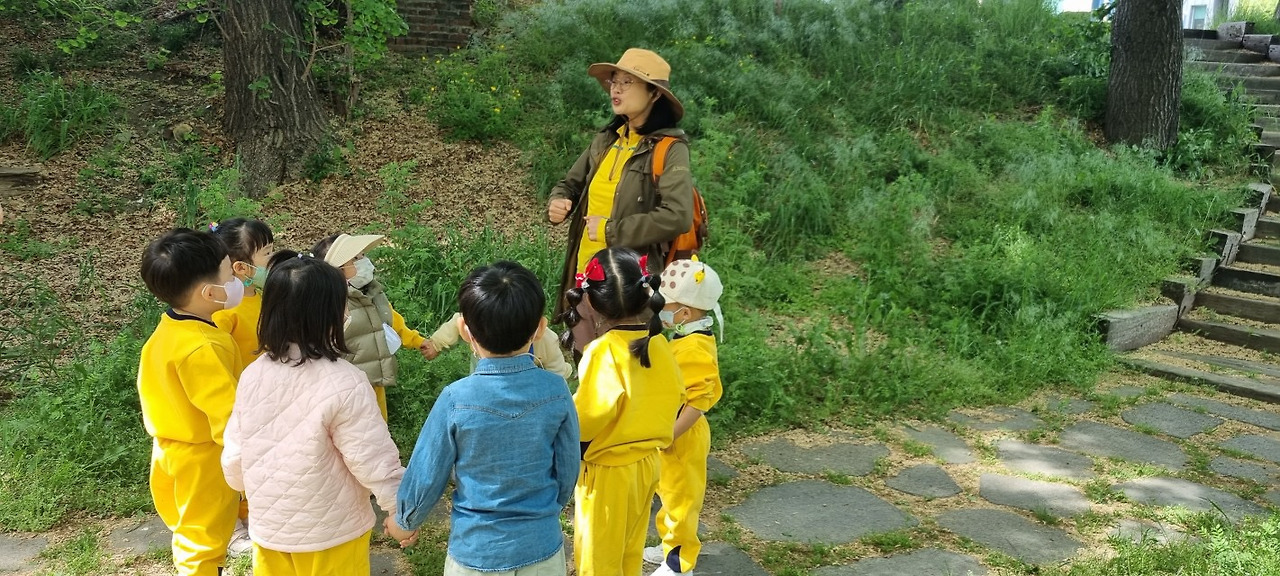 한뼘리뷰대회 당선작 품삯 획득을 위한 삶 Vs 진정한 전문가