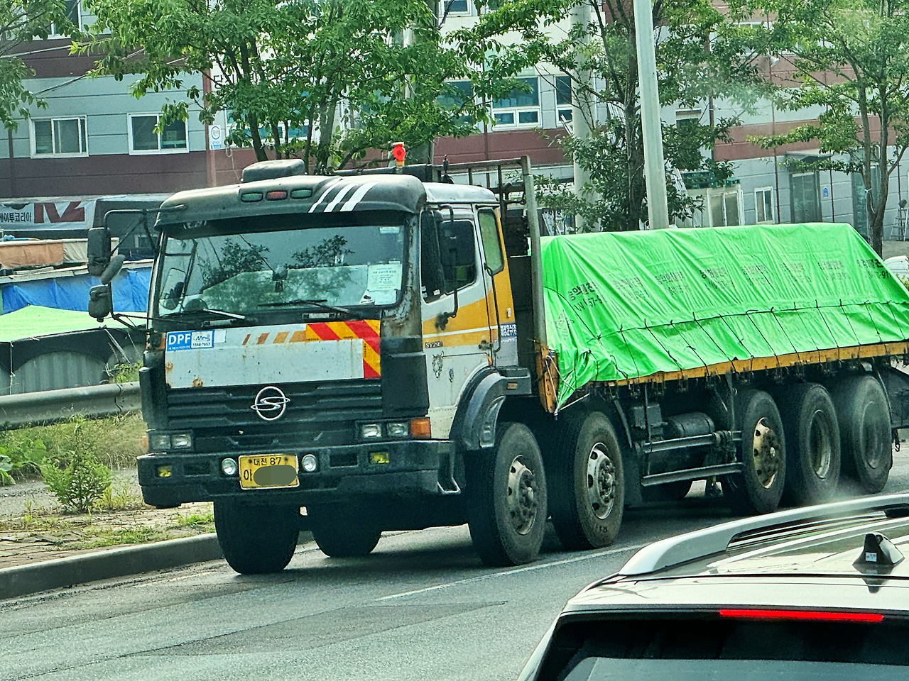 티스도리닷컴 :: [목격]1997 쌍용 SY트럭(SY25t) / 2000 현대 EF 쏘나타