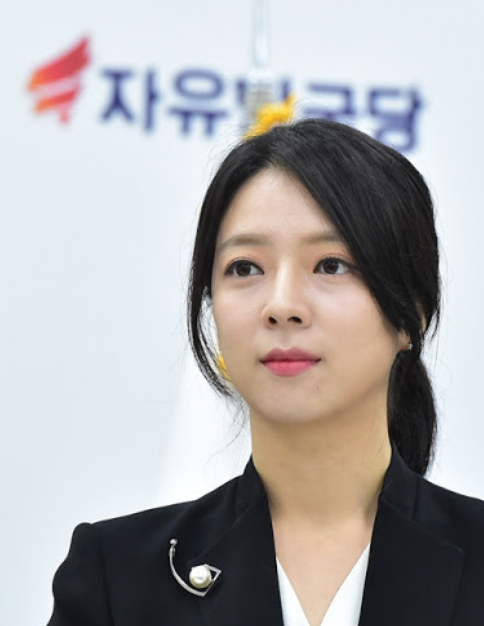 배현진 국회의원 고향 학력 가족 종교 나이 Mbc 아나운서 약력 경력 프로필 햄블