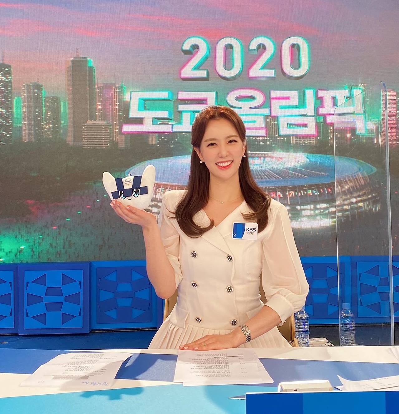 KBS 정지원 아나운서 프로필, 진품명품 주화와 목판 “결혼 남편 소준범 감독 자녀 나이 검스 화보 키 멘사 IQ 학력 가족”