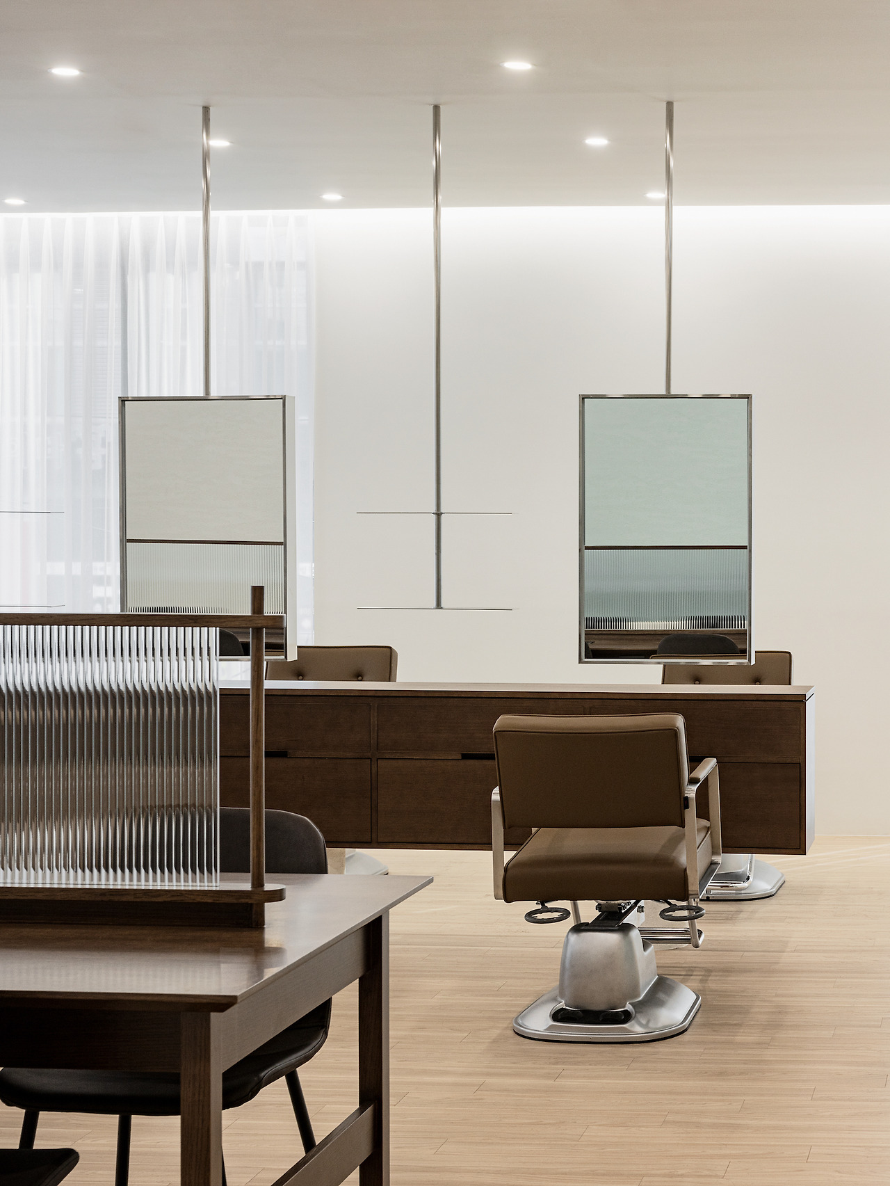 *미니멀 살롱 [ Orosy Studio ] More on Shinnonhyeon