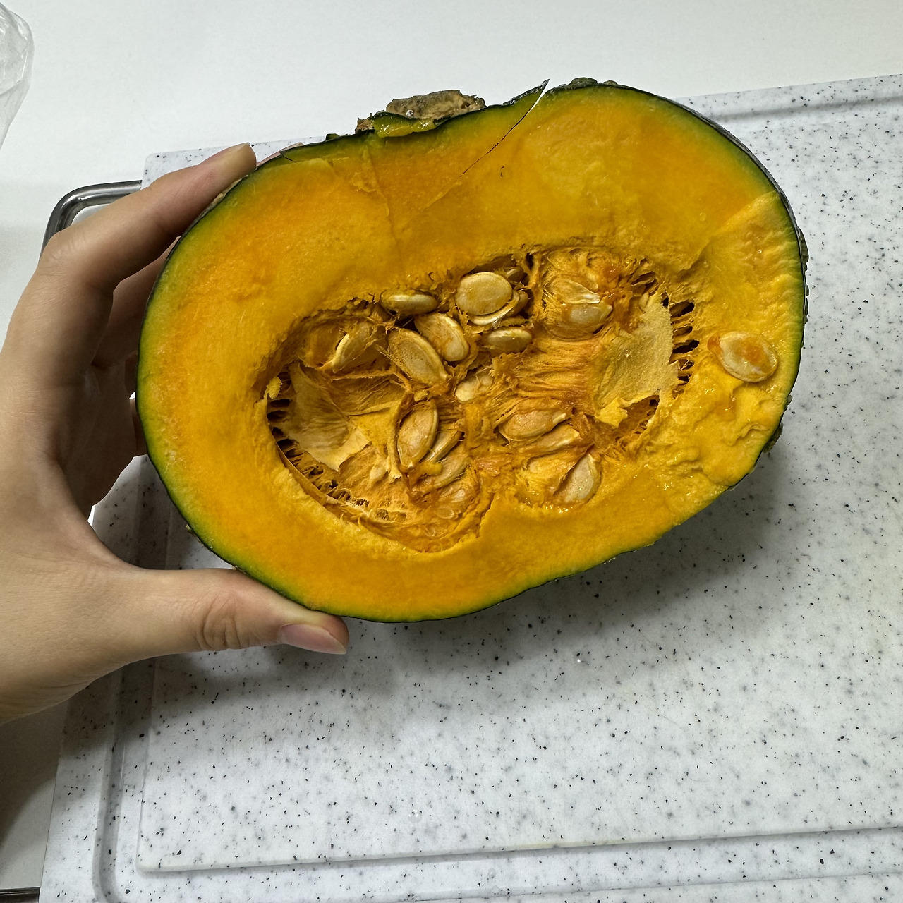 건강하고 간단한 돌아기 아침 메뉴 단호박에그슬럿