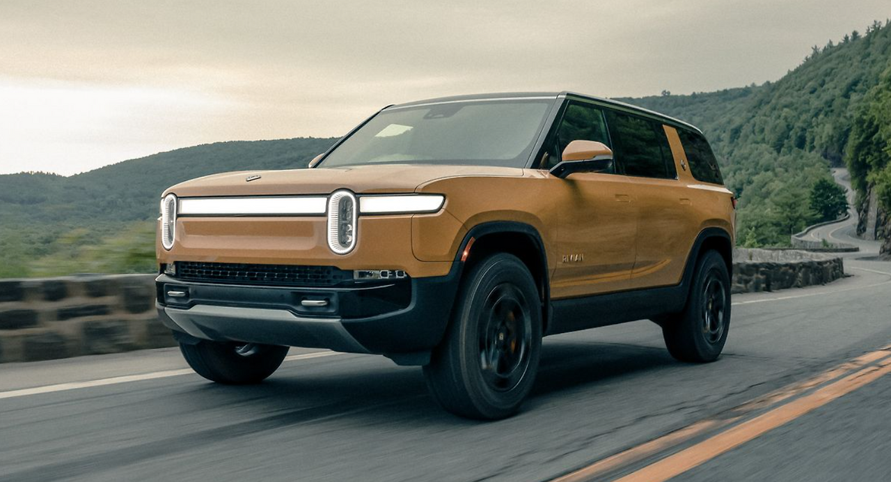 2023년 리비안 R1S 전기차 가격 및 출시일 주행거리 실내 인테리어 포토 정보